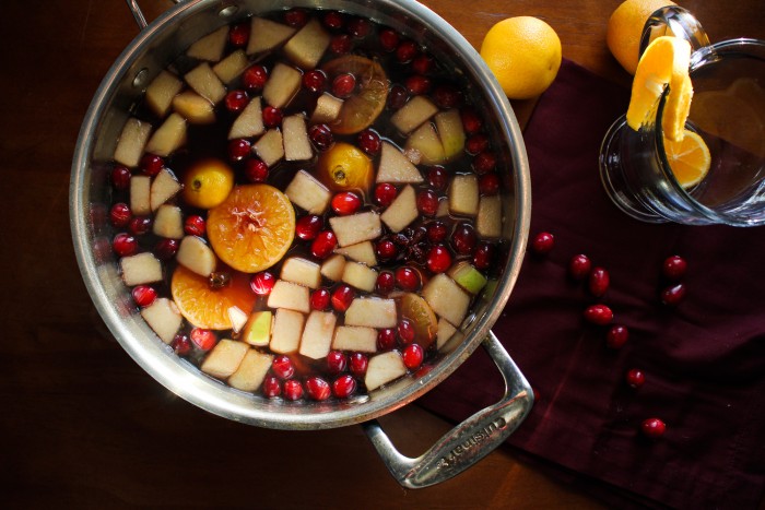 Winter Stillness // Mulled Spiked Cider with Port and Cranberries ...
